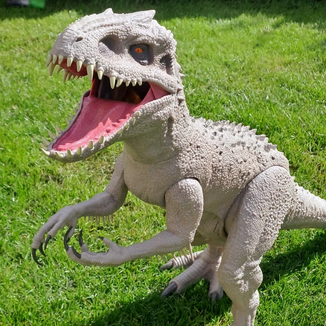 Jurassic World Super Colossal Indominus Rex Toy Figure Dinosaur Huge 3
