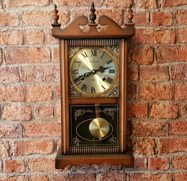 VINTAGE ANTIQUE STYLE Highland 31 day wall clock pendulum chiming ...