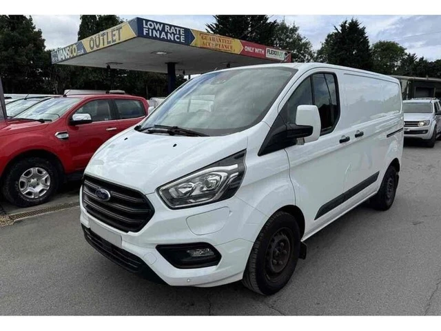 FORD TRANSIT CUSTOM 340 EcoBoost Trend Panel Van 1.0 Automatic Petrol ...