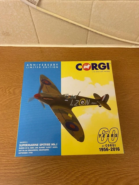 CORGI AVIATION ARCHIVE Super marine Spitfire Mk.1 AA39211 1:72 Scale £ ...