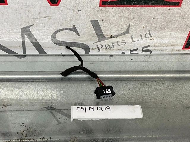 MERCEDES BENZ W205 C Class Front Radar Sensor Wiring Plug Connector 5 ...