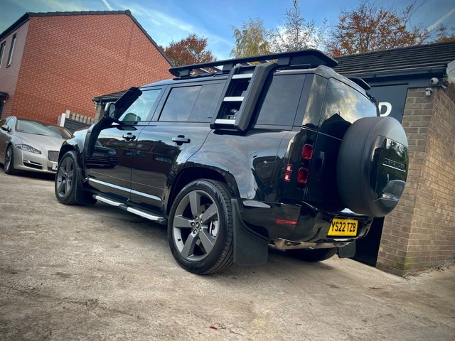 LAND ROVER DEFENDER (2022) Genuine Deployable Roof Ladder VPLER0172 £ ...