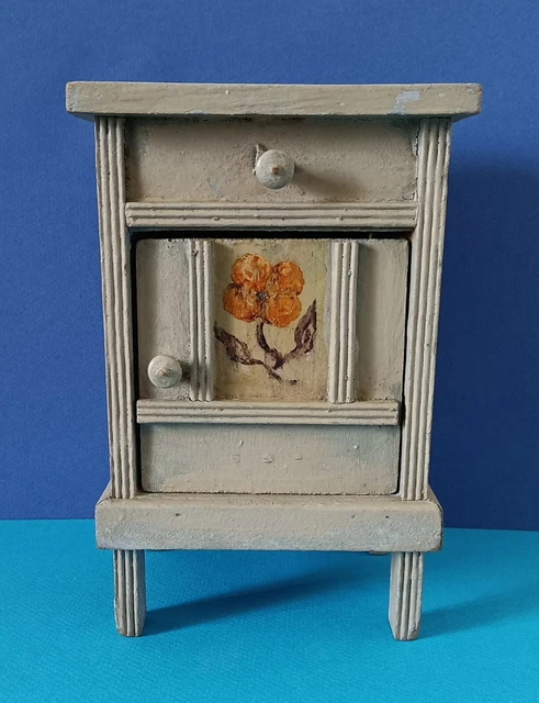 ANCIENNE PETITE ARMOIRE de poupée en bois peint des années 50/60 EUR 25,00 - PicClick FR