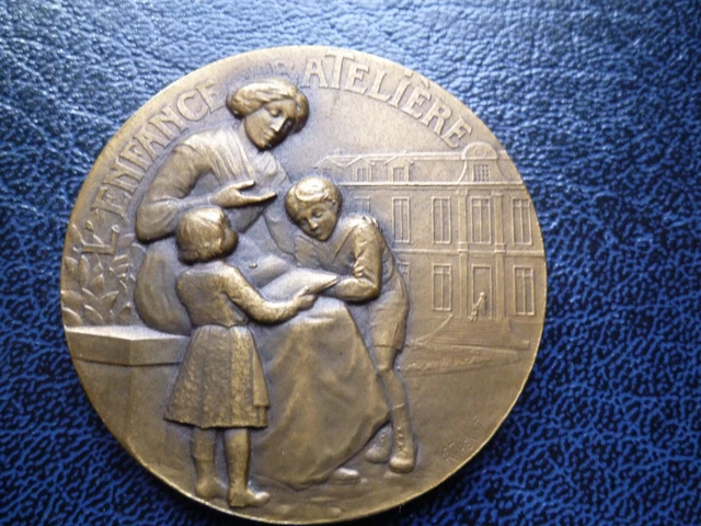 MEDAILLE EN BRONZE, Dediee Aux Enfants De Bateliers, Theme Tres Rare EUR 10,00 - PicClick FR