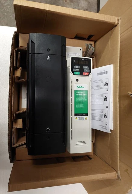 NIDEC CONTROL TECHNIQUES Unidrive Frequenzumrichter M200-064 00420 A 18 ...