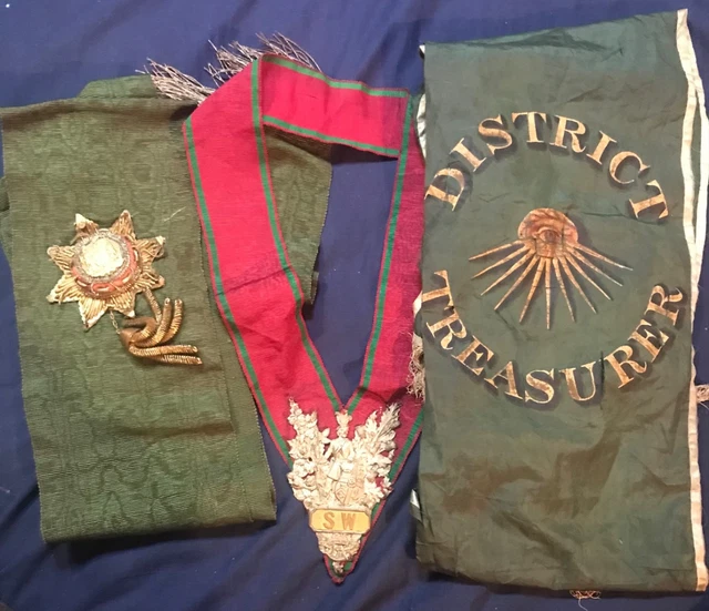 VICTORIAN ANCIENT ORDER Of Foresters Ceremonial Sashes & Regalia . £26. ...