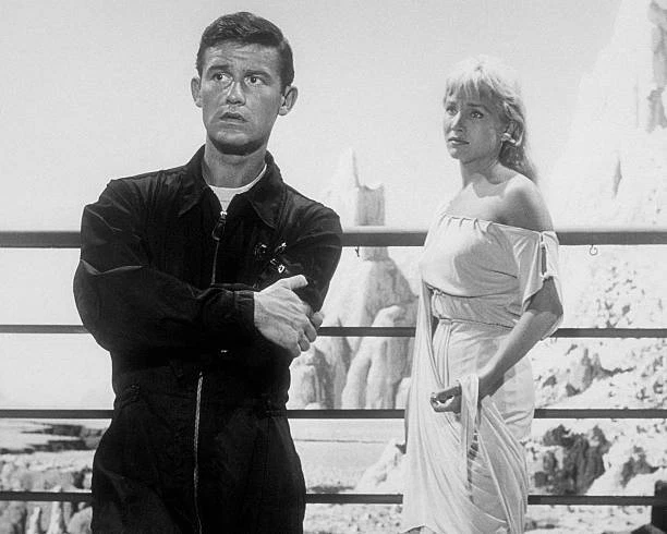 RODDY MCDOWALL AS Sam Conrad and American actress Susan Oliver as - Old ...