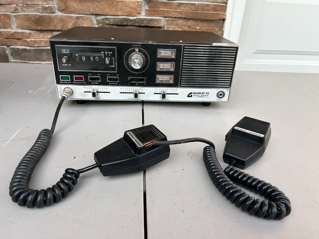 PEARCE SIMPSON BEARCAT 23 Channel Base Cb Radio With Mic And Power Cord ...