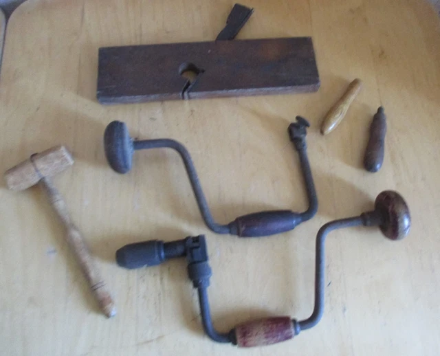 OUTILS ANCIENS LOT de 7 - VILLEBREQUINS, METRE BOIS PLIANT, GRAND RABOT ...