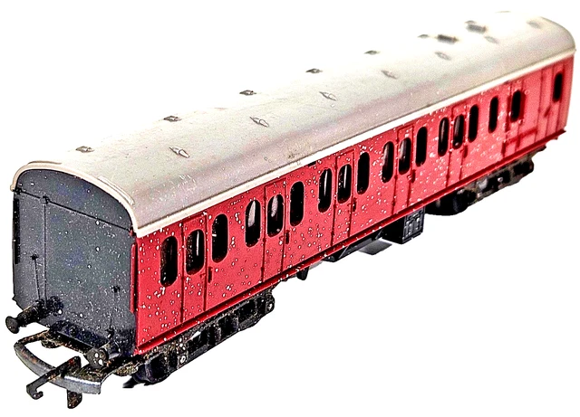 TRI-ANG RAILWAYS TT Gauge GUARD M34000 SUBURBAN BRAKE 2nd COACH ...