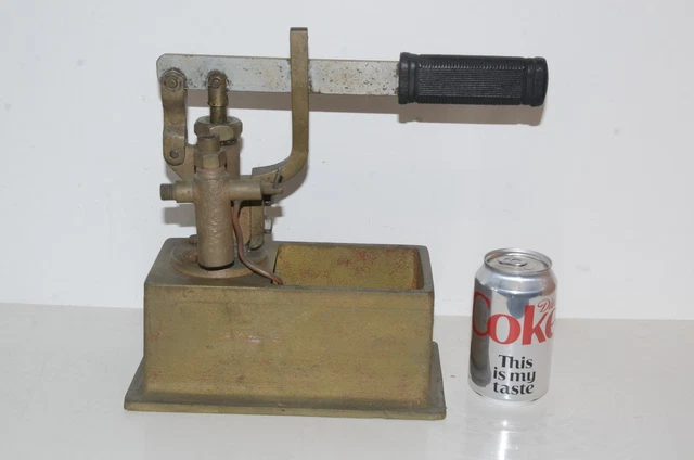 VINTAGE LIVE STEAM test pump reservoir . Heavy brass. For boiler. £193. ...