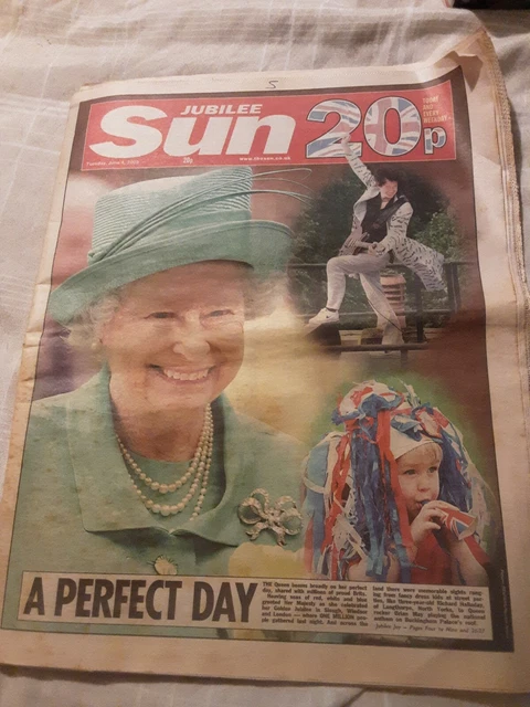ROYAL GOLDEN JUBILEE 2002 The Sun Newspaper £5.00 - PicClick UK