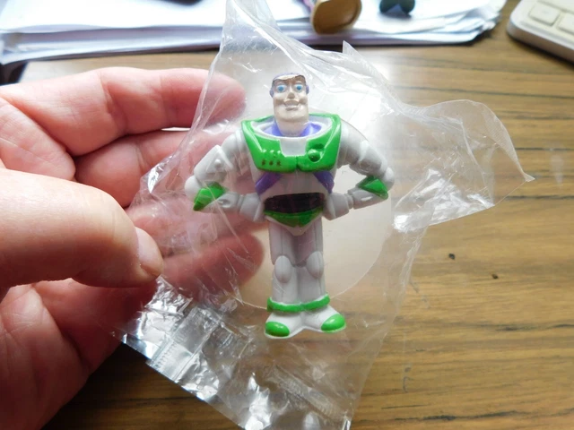 NESTLE NESQUIK TOY Story 2 Stick & Stay Figure 1998 Buzz Lightyear ...