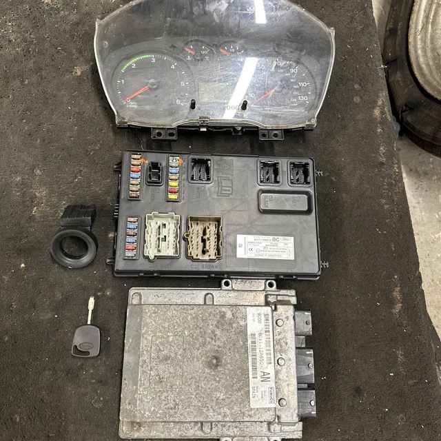 FORD TRANSIT MK7 Ecu Kit Bcm 2.4 Front Wheel Drive 2008 Model ...