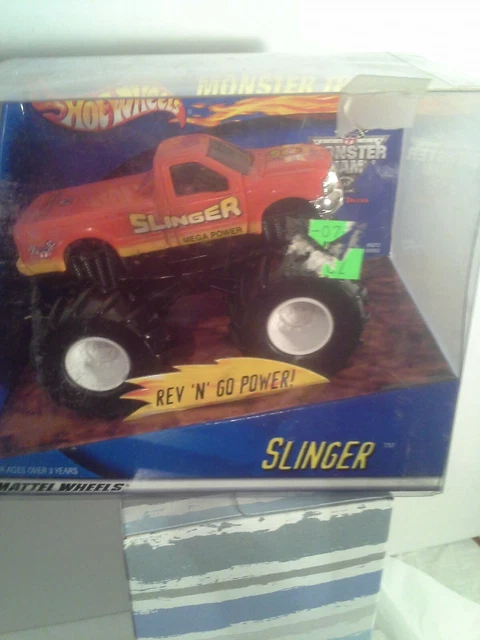 MONSTER JAM TRUCK Slinger Mega Power Motor Red 1:43 NIP 2001 £5.28 ...