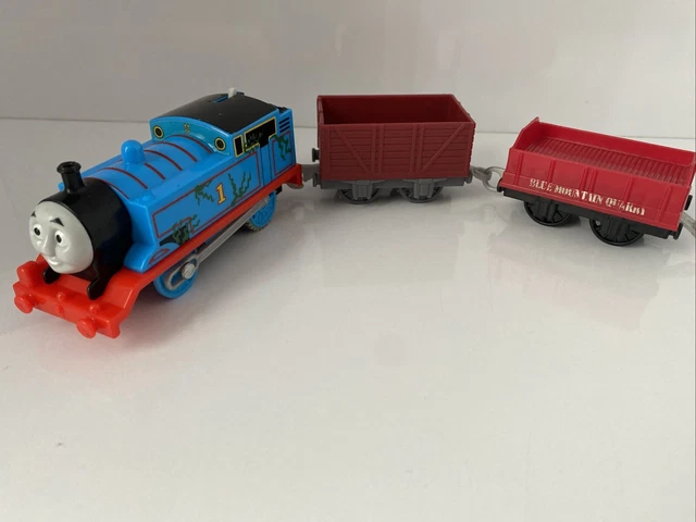 TRACKMASTER REVOLUTION THOMAS The Tank Engine & Friends Battery Train ...