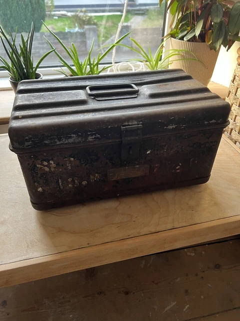 VINTAGE MILITARY RAF WW2? Mechanics Metal Tool Box £29.95 - PicClick UK
