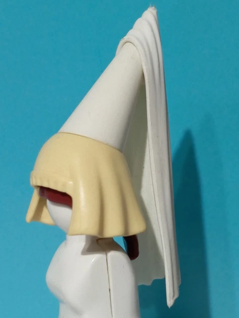 PLAYMOBIL CAPIRUCHO CAPIRUCHO Governess Medieval Knights Castle £4.58 ...