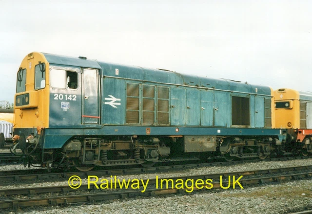 RAILWAY PHOTO 6X4 Class 20 20142 BR Blue unknown TMD c1989 £2.00 ...