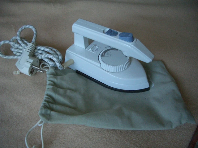 REISE-DAMPFBÜGELEISEN MOULINEX TRAVEL Jet Typ A48 für 110V oder 220V EUR 20,00 - PicClick DE