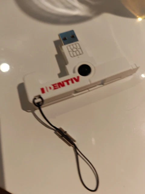 How To Use Identiv CAC Reader Identiv UTrust SmartFold SCR3500 C, USB ...