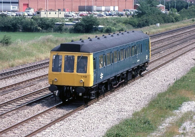 BRITISH RAIL L103 Class 121 Bubble Car Single Car Double Ended DMU ...