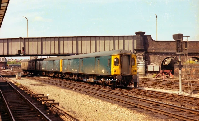 ORIGINAL RAILWAY TRAIN NEGATIVE. BR parcels class DMUs at Chester in ...
