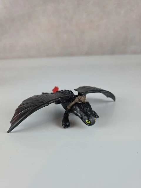 HOW TO TRAIN Your Dragon Toothless With Hiccup On McDonald's ...
