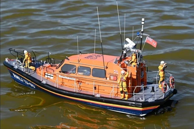 SPEEDLINE 1/12 SCALE SHANNON. Hull, Deck And Wheelhouse £338.20 ...