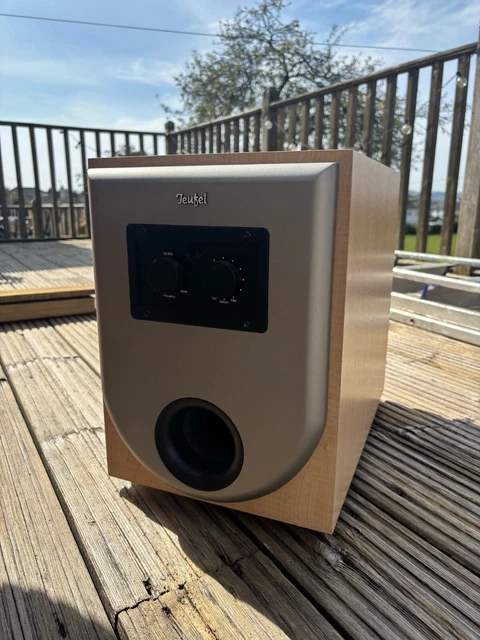 TUEFEL SUBWOOFER M 900 SW. in all original packaging. Woof effect £104. ...