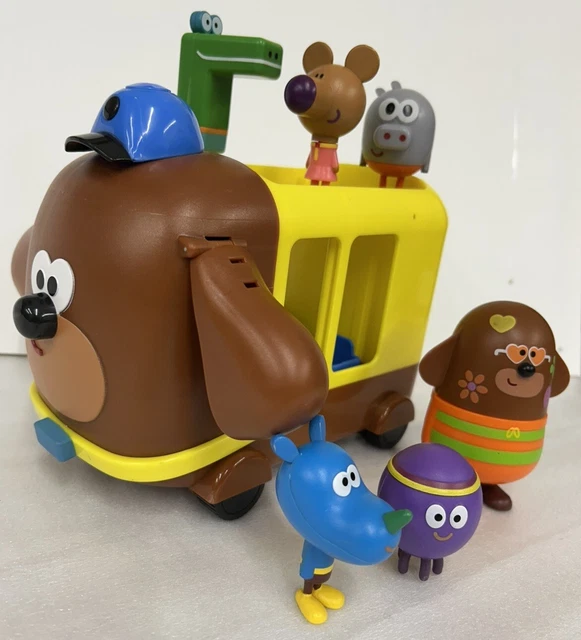 HEY DUGGEE ADVENTURE bus playset Toy 6 FIGURES! Tag Happy Betty Norrie ...