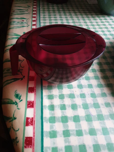 TUPPERWARE : PICHET Microplus Microcook Rouge Bordeau 1.5 Litres EUR 25 ...