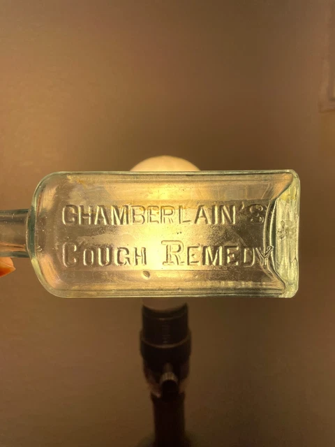 VINTAGE EMBOSSED CHAMBERLAINS Cough Remedy Des Moines IA Med Bottle £5. ...