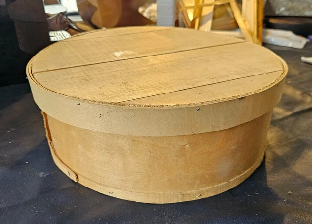VINTAGE PRIMITIVE ROUND Banded Wood Cheese Box 15" Dia, 5.5" Tall $13. ...
