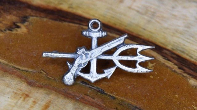 RARE MINI VIETNAM War US Navy Underwater Demolition Team Enlisted UDT ...