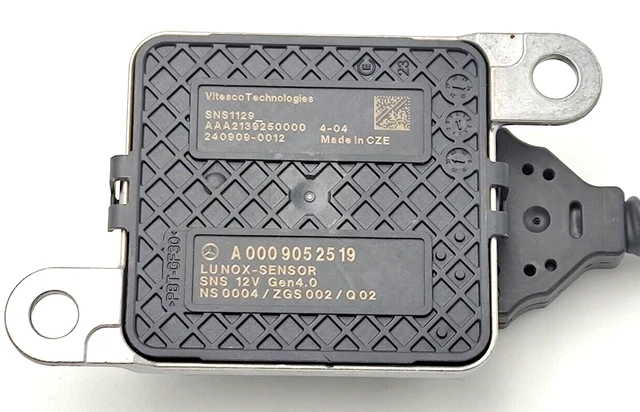 ORIGINAL MERCEDES-BENZ NOX Sensor A0009052519 A0009058411 New Sprinter ...