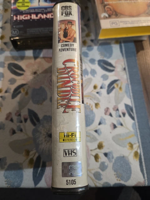 CROCODILE DUNDEE VHS CBS Fox Video Clamshell (PAL) Paul Hogan $22.95 ...