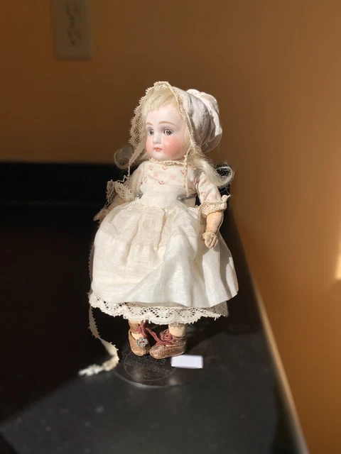 EARLY CLOSED MOUTH Kestner All Original Diminutive Size Of 6.5” $2,500. ...