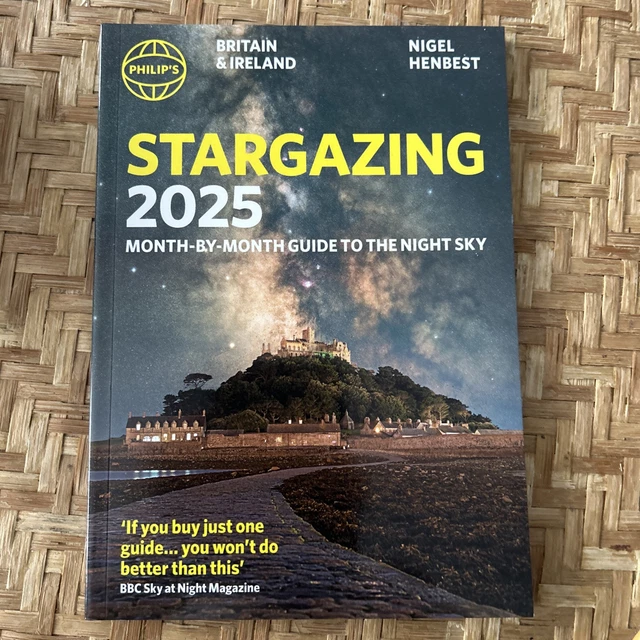NIGEL HENBEST PHILIP'S Stargazing 2025 Month-by-Month Guide to the ...