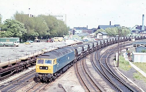 ORIGINAL COLOUR SLIDE of 47352 BR class 47 diesel loco £2.50 - PicClick UK