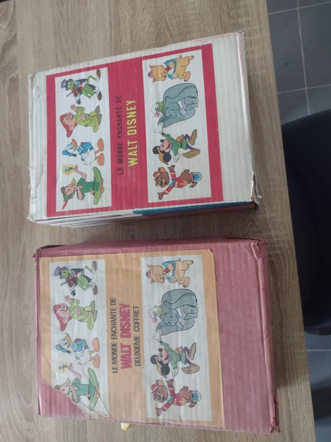 LIVRE COLLECTOR DOUBLE Coffret Le Monde Enchanté de Walt Disney 8 ...