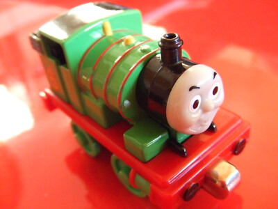 THOMAS & FRIENDS metal Percy 6 Toy Train vintage Thomas Tank engine ...