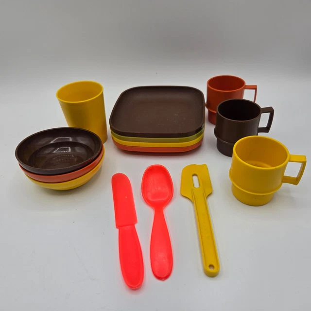 VINTAGE TUPPERWARE TOY Mini Serve Child Play Set Cups Bowls Plates ...