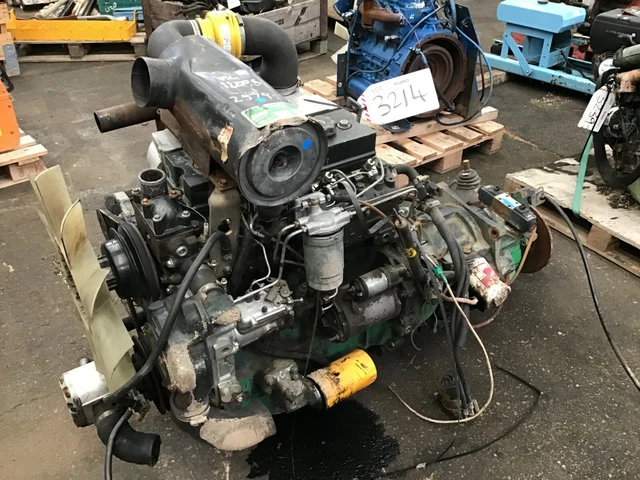 JCB PERKINS 3711H04A-7 4 Cylinder Diesel Engine With Gearbox (E3214) £ ...