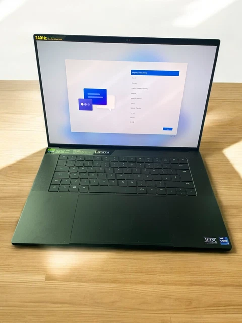 RAZER BLADE 16 2024 i9 14900HX RTX 4090 32GB 2TB QHD+ 240Hz OLED Gaming Laptop £2,549.99 ...