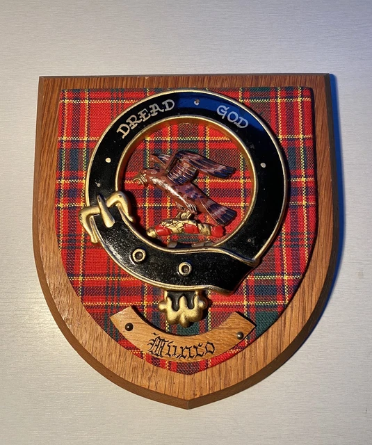 VINTAGE CLAN MUNRO Oak Wood Family Wall Shield Plaque Dread God ...