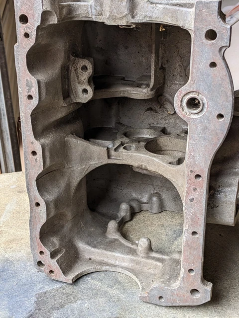 CLASSIC MINI GEARBOX 22G1832 Rod change Bare Casing degreased. Used. £ ...