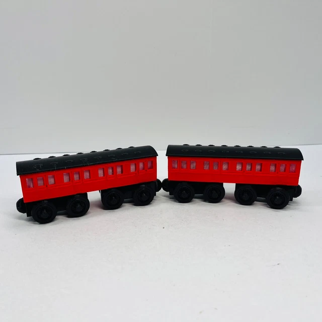 HOLZEISENBAHN KOMPATIBEL REISEZUGWAGEN rot Custom Thomas & Friends Brio ...