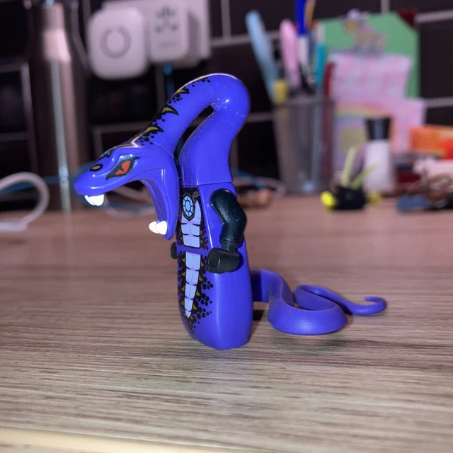 LEGO MINIFIGURE PYTHOR Chumsworth snake ninjago - Purple with Black ...