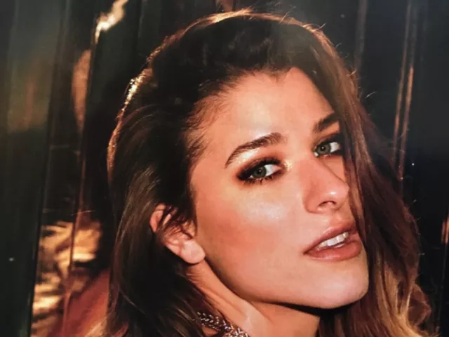 PLAYBOY - 08/2020 - Playmate des Jahres 2020 - Riquelle Pals - Strand ... PLAYBOY - 08/2020 - Playmate des Jahres 2020 - Riquelle Pals - Strand ...